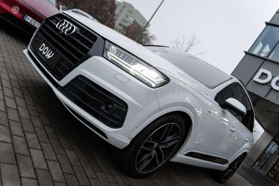 White Audi Q7 2016 in Vilnius, with an engine capacity of 2.97 L and mileage of 194 thousand km for 26900 €, photo 8 on AUTOMOTO.COM.LV