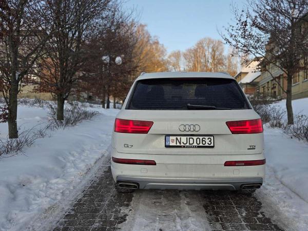 Balts Audi Q7 2016 Viļņa, ar dzinēja tilpumu 2.97 L un nobraukumu 136 tūkst. km par 23999 €, foto 5 vietnē AUTOMOTO.COM.LV