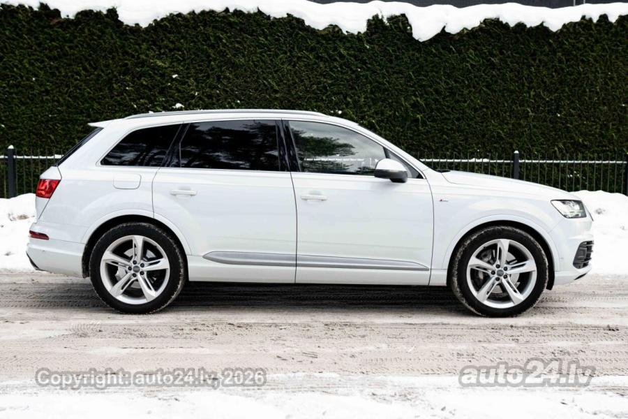 White Audi Q7 2016 in Tallinn, with an engine capacity of 3.00 L and mileage of 190 thousand km for 23900 €, photo 5 on AUTOMOTO.COM.LV