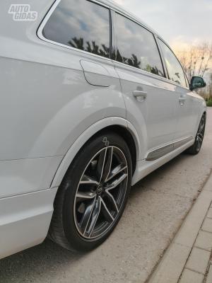 White Audi Q7 2016 in Kaunas, with an engine capacity of 3.00 L and mileage of 227 thousand km for 27000 €, photo 8 on AUTOMOTO.COM.LV