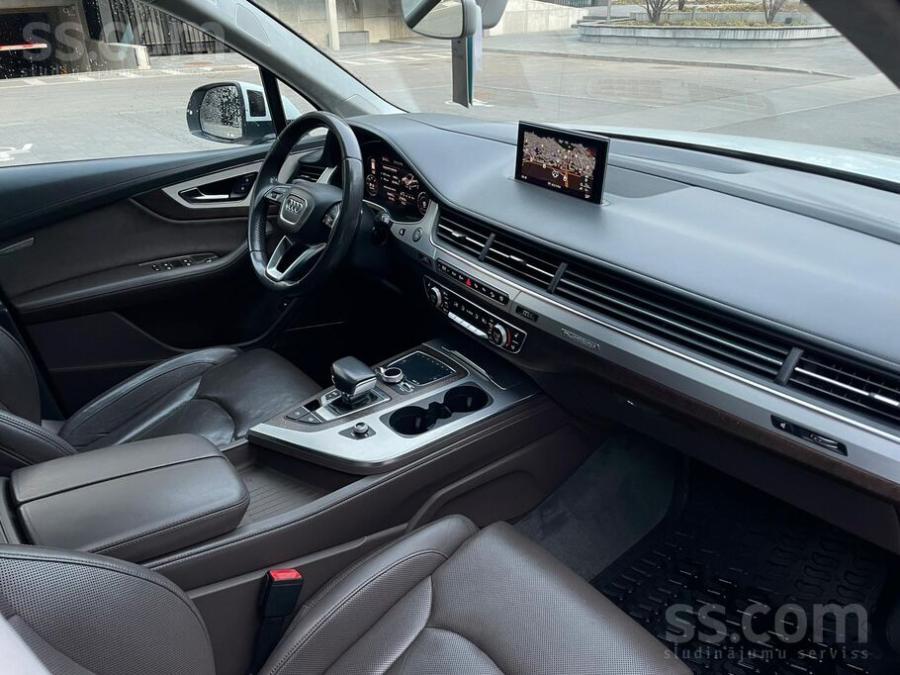 Balts Audi Q7 2016 Rīga, ar dzinēja tilpumu 3.00 L un nobraukumu 308 tūkst. km par 25000 €, foto 4 vietnē AUTOMOTO.COM.LV