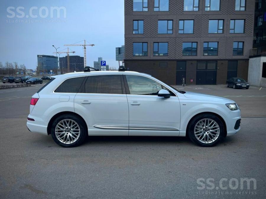 Balts Audi Q7 2016 Rīga, ar dzinēja tilpumu 3.00 L un nobraukumu 308 tūkst. km par 25000 €, foto 24 vietnē AUTOMOTO.COM.LV