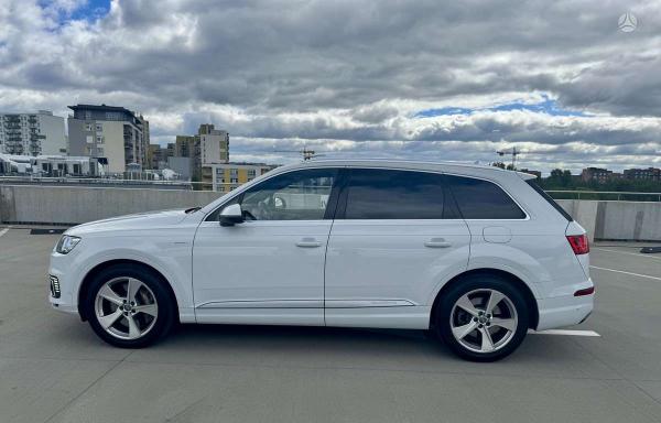 Balts Audi Q7 2016 Viļņa, ar dzinēja tilpumu 2.97 L un nobraukumu 221 tūkst. km par 30000 €, foto 7 vietnē AUTOMOTO.COM.LV