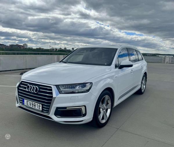 Balts Audi Q7 2016 Viļņa, ar dzinēja tilpumu 2.97 L un nobraukumu 221 tūkst. km par 30000 €, foto 9 vietnē AUTOMOTO.COM.LV