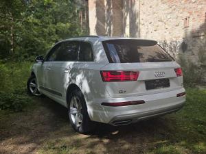 White Audi Q7 2016 in Vilnius, with an engine capacity of 2.97 L and mileage of 136 thousand km for 22999 €, photo 7 on AUTOMOTO.COM.LV