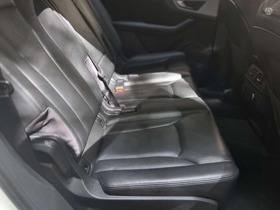 White Audi Q7 2016 in Vilnius, with an engine capacity of 2.97 L and mileage of 136 thousand km for 22999 €, photo 19 on AUTOMOTO.COM.LV