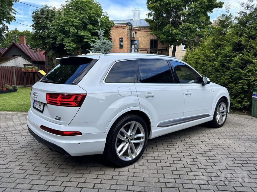 White Audi Q7 2016 in Riga, with an engine capacity of 3.00 L and mileage of 210 thousand km for 26500 €, photo 3 on AUTOMOTO.COM.LV