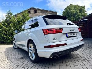 White Audi Q7 2016 in Riga, with an engine capacity of 3.00 L and mileage of 210 thousand km for 26500 €, photo 4 on AUTOMOTO.COM.LV