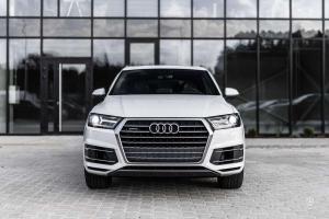 White Audi Q7 2017 in Vilnius, with an engine capacity of 3.00 L and mileage of 128 thousand km for 22900 €, photo 2 on AUTOMOTO.COM.LV