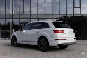 White Audi Q7 2017 in Vilnius, with an engine capacity of 3.00 L and mileage of 128 thousand km for 22900 €, photo 7 on AUTOMOTO.COM.LV