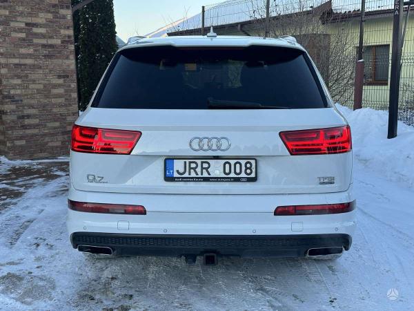White Audi Q7 2017 in Kaunas, with an engine capacity of 3.00 L and mileage of 180 thousand km for 25000 €, photo 6 on AUTOMOTO.COM.LV