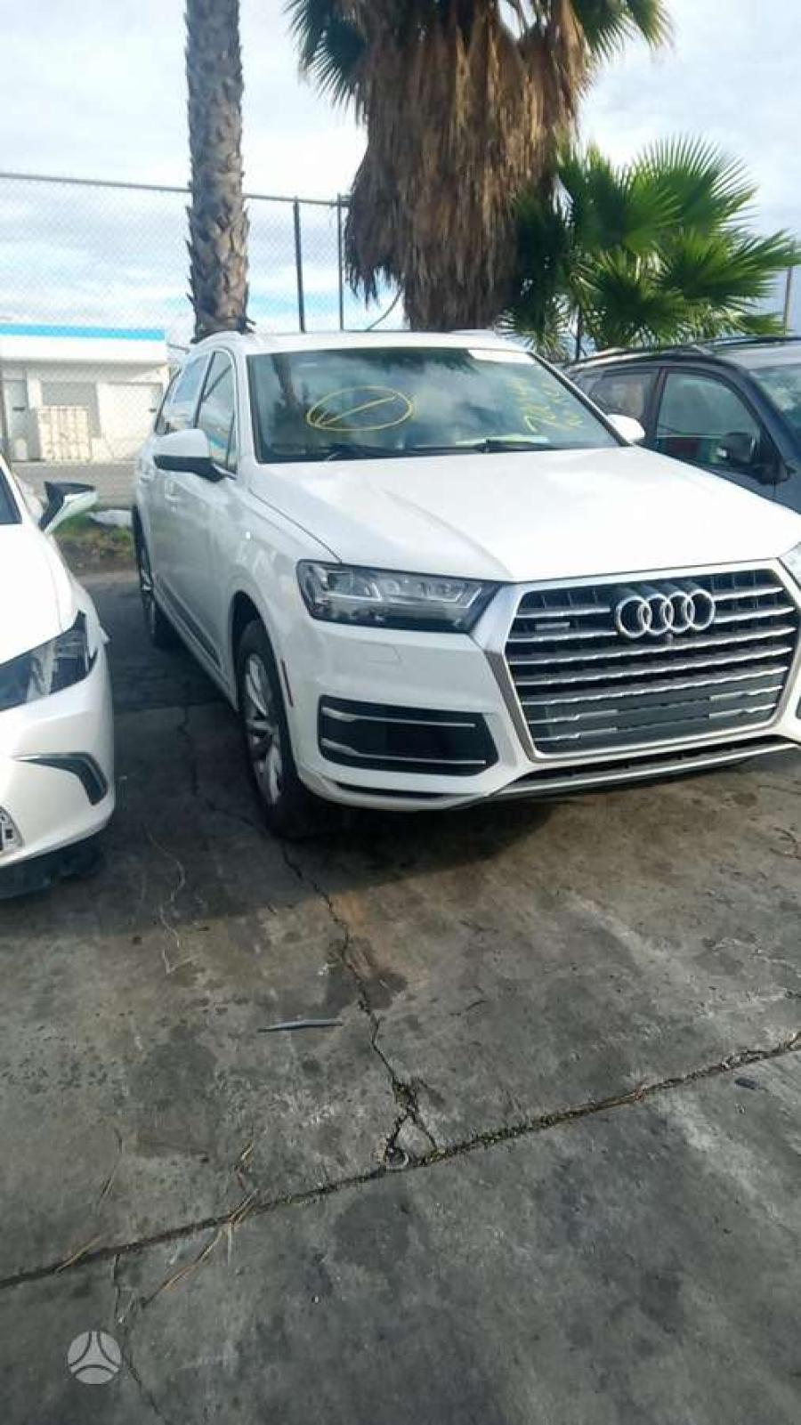 White Audi Q7 2017 in Vilnius, with an engine capacity of 1.98 L and mileage of 146 thousand km for 14900 €, photo 2 on AUTOMOTO.COM.LV