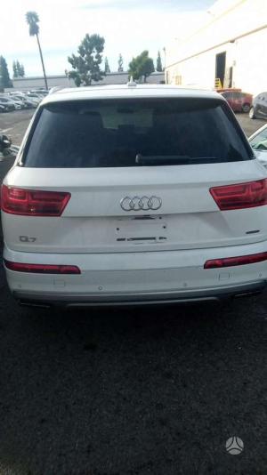 White Audi Q7 2017 in Vilnius, with an engine capacity of 1.98 L and mileage of 146 thousand km for 14900 €, photo 9 on AUTOMOTO.COM.LV