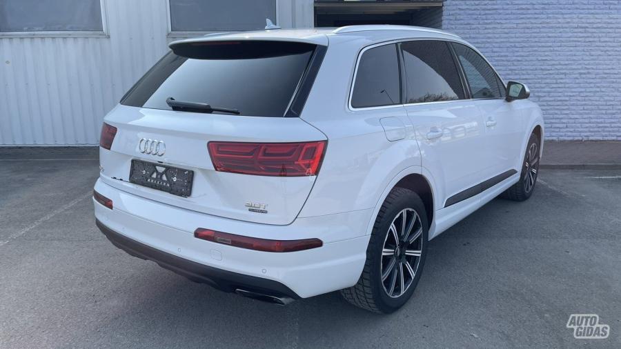 Balts Audi Q7 2017 Marijampole, ar dzinēja tilpumu 3.00 L un nobraukumu 75 tūkst. km par 26990 €, foto 6 vietnē AUTOMOTO.COM.LV