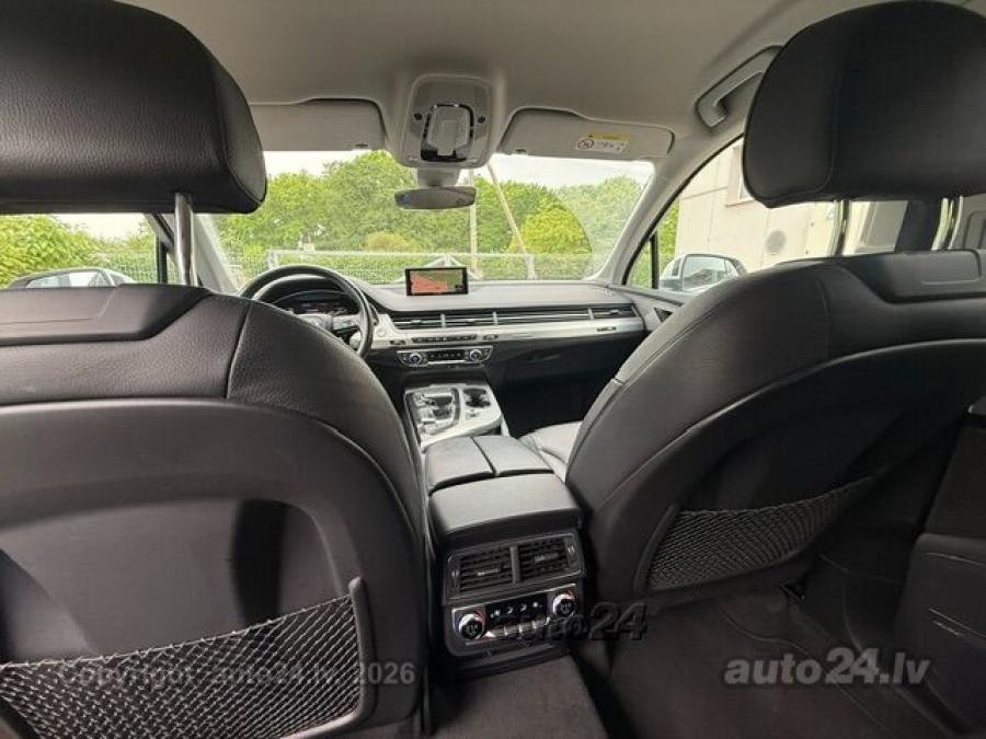 White Audi Q7 2017 in Tallinn, with an engine capacity of 3.00 L and mileage of 106 thousand km for 32900 €, photo 11 on AUTOMOTO.COM.LV