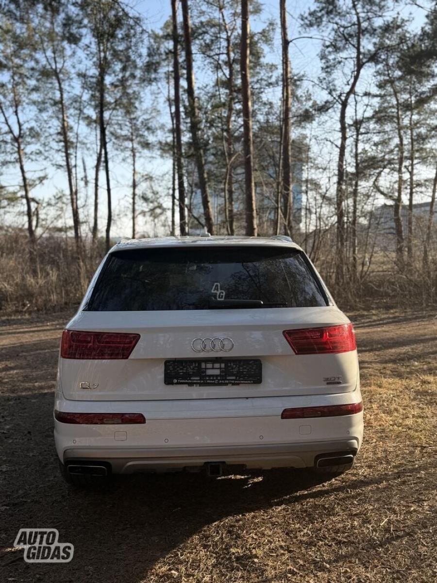 Balts Audi Q7 2017 Viļņa, ar dzinēja tilpumu 3.00 L un nobraukumu 275 tūkst. km par 18700 €, foto 5 vietnē AUTOMOTO.COM.LV