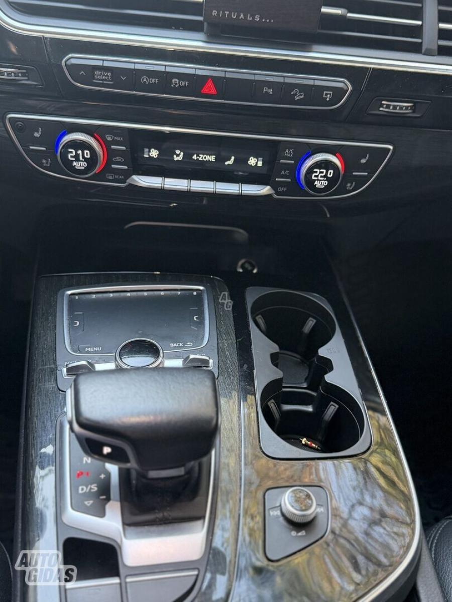 Balts Audi Q7 2017 Viļņa, ar dzinēja tilpumu 3.00 L un nobraukumu 275 tūkst. km par 18700 €, foto 27 vietnē AUTOMOTO.COM.LV