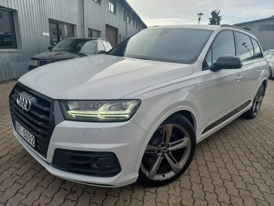 White Audi Q7 2017 in Riga, with an engine capacity of 4.00 L and mileage of 200 thousand km for 25990 €, photo 1 on AUTOMOTO.COM.LV