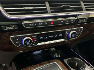 Balts Audi Q7 2017 Viļņa, ar dzinēja tilpumu 3.00 L un nobraukumu 250 tūkst. km par 21900 €, foto 25 vietnē AUTOMOTO.COM.LV