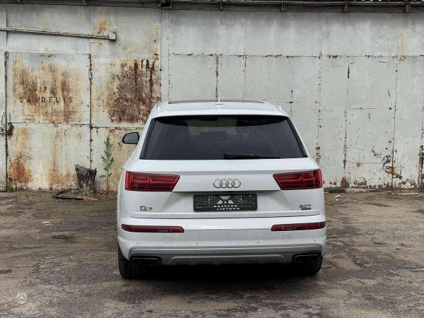 Balts Audi Q7 2017 Šauļi, ar dzinēja tilpumu 3.00 L un nobraukumu 207 tūkst. km par 10490 €, foto 6 vietnē AUTOMOTO.COM.LV