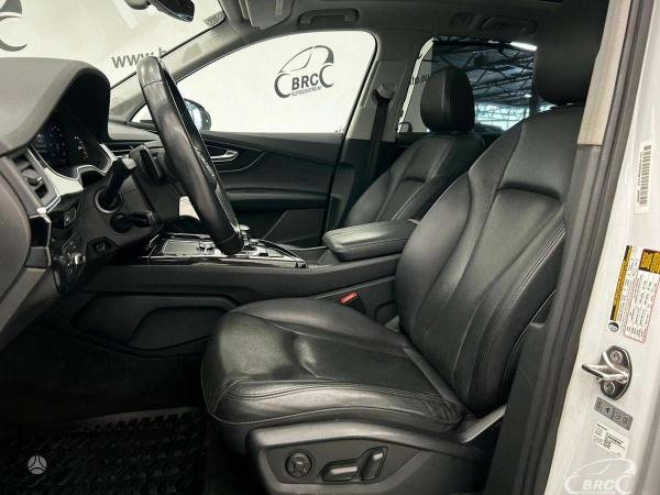 White Audi Q7 2017 in Vilnius, with an engine capacity of 3.00 L and mileage of 275 thousand km for 19900 €, photo 5 on AUTOMOTO.COM.LV