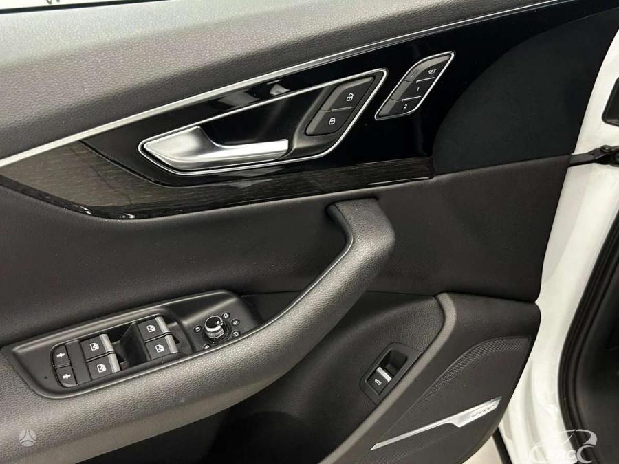 Balts Audi Q7 2017 Viļņa, ar dzinēja tilpumu 3.00 L un nobraukumu 275 tūkst. km par 19900 €, foto 15 vietnē AUTOMOTO.COM.LV
