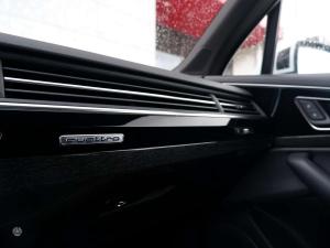 Balts Audi Q7 2017 Klaipėda, ar dzinēja tilpumu 3.00 L un nobraukumu 270 tūkst. km par 18300 €, foto 35 vietnē AUTOMOTO.COM.LV