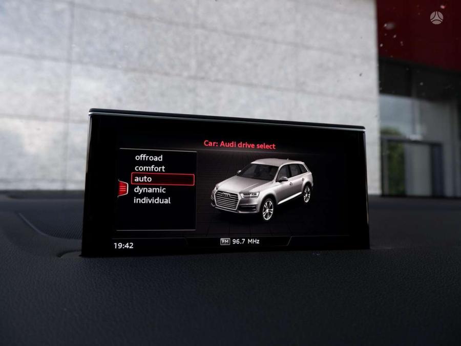 Balts Audi Q7 2017 Klaipėda, ar dzinēja tilpumu 3.00 L un nobraukumu 270 tūkst. km par 18300 €, foto 41 vietnē AUTOMOTO.COM.LV