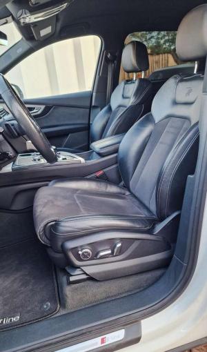 White Audi Q7 2017 in Mazeikiai, with an engine capacity of 2.97 L and mileage of 356 thousand km for 19999 €, photo 15 on AUTOMOTO.COM.LV