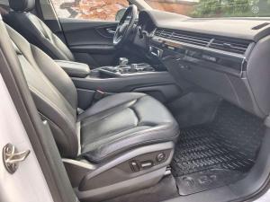Balts Audi Q7 2017 Šauļi, ar dzinēja tilpumu 3.00 L un nobraukumu 270 tūkst. km par 18500 €, foto 10 vietnē AUTOMOTO.COM.LV