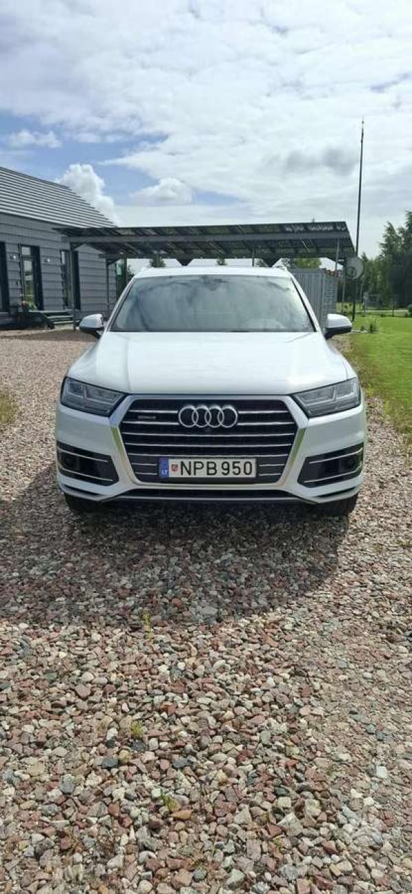 White Audi Q7 2017 in Klaipeda, with an engine capacity of 3.00 L and mileage of 200 thousand km for 17499 €, photo 3 on AUTOMOTO.COM.LV