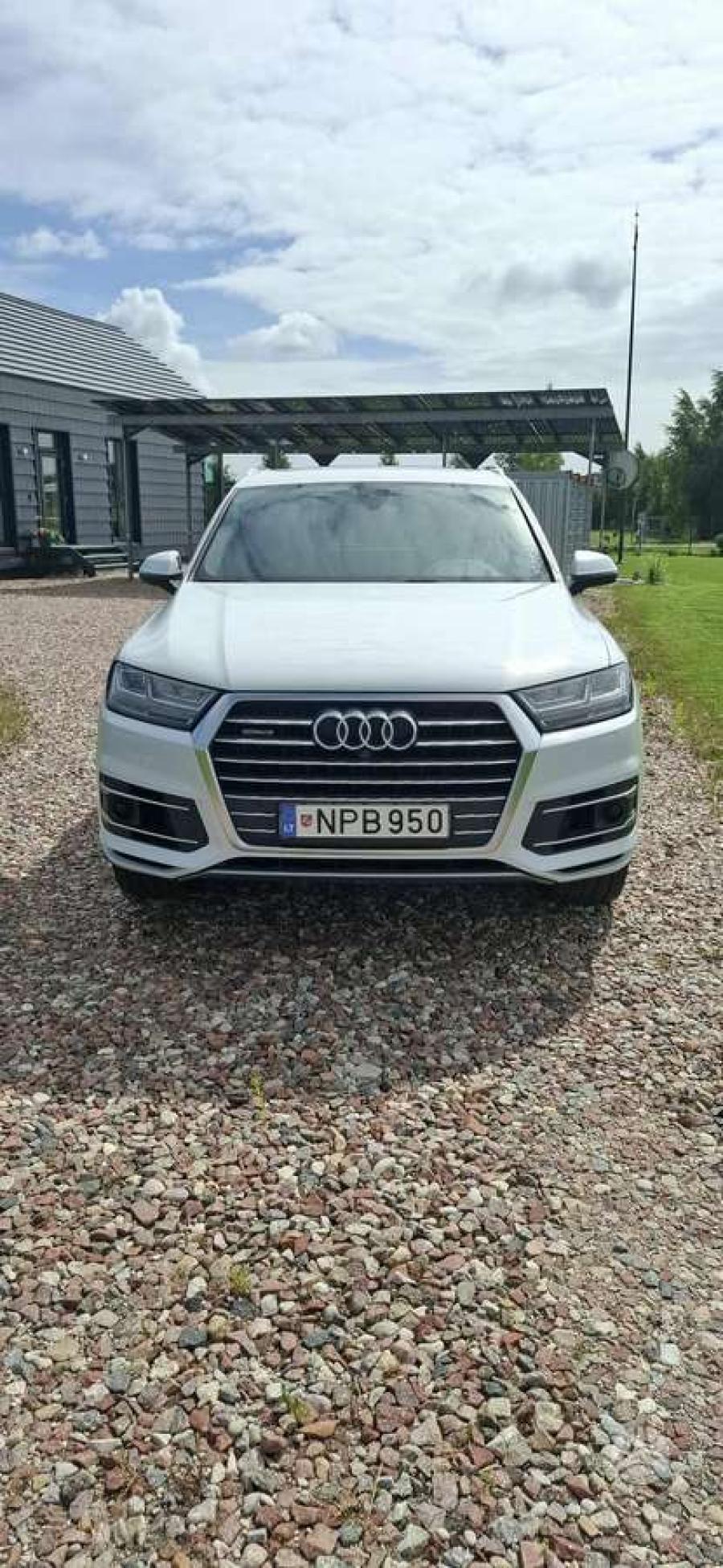 White Audi Q7 2017 in Klaipeda, with an engine capacity of 3.00 L and mileage of 200 thousand km for 17499 €, photo 3 on AUTOMOTO.COM.LV