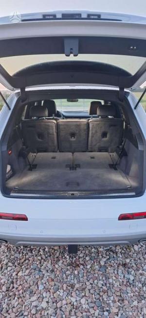 White Audi Q7 2017 in Klaipeda, with an engine capacity of 3.00 L and mileage of 200 thousand km for 17499 €, photo 15 on AUTOMOTO.COM.LV