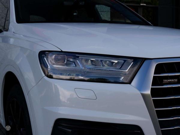 Audi Q7 2017 Klaipėda vietnē Balts Audi Q7 2017 Klaipėda, ar dzinēja tilpumu 3.00 L un nobraukumu 270 tūkst. km par 16800 €, foto 3 vietnē AUTOMOTO.COM.LV
