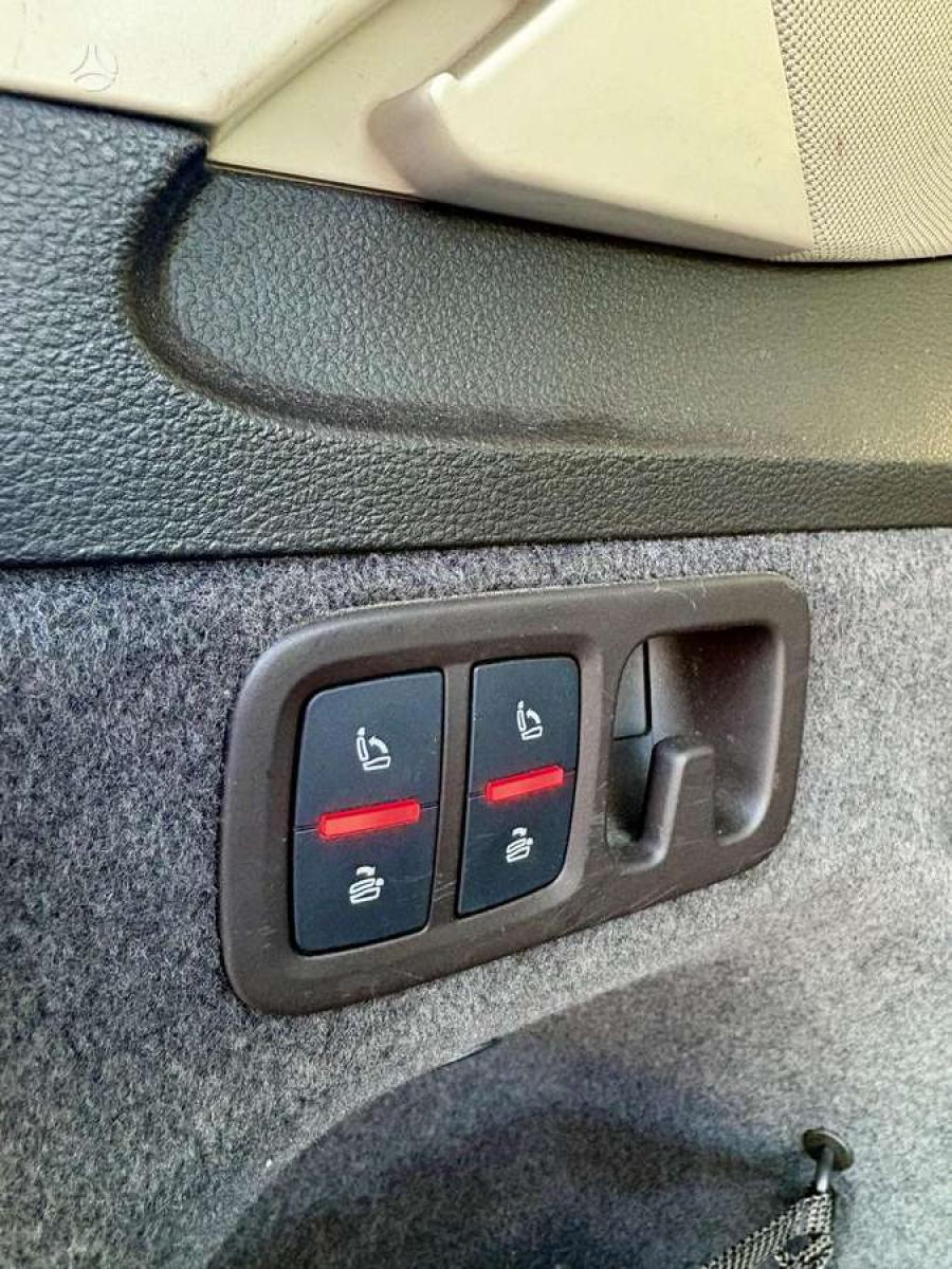 Balts Audi Q7 2017 Klaipėda, ar dzinēja tilpumu 3.00 L un nobraukumu 333 tūkst. km par 19000 €, foto 14 vietnē AUTOMOTO.COM.LV