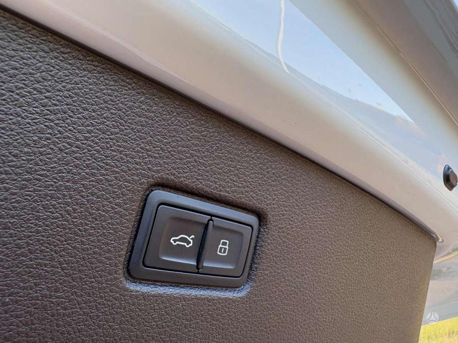 Balts Audi Q7 2017 Klaipėda, ar dzinēja tilpumu 3.00 L un nobraukumu 333 tūkst. km par 19000 €, foto 16 vietnē AUTOMOTO.COM.LV