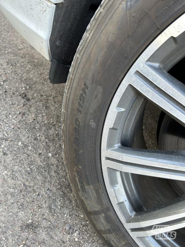 Audi Q7 2017 Kauņa vietnē Balts Audi Q7 2017 Kauņa, ar dzinēja tilpumu 3.00 L un nobraukumu 286 tūkst. km par 19700 €, foto 10 vietnē AUTOMOTO.COM.LV