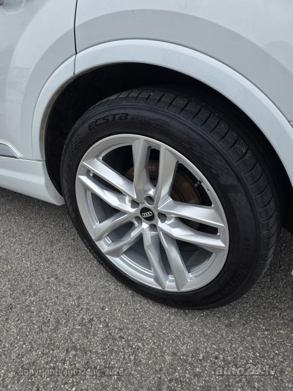White Audi Q7 2018 in Tallinn, with an engine capacity of 3.00 L and mileage of 186 thousand km for 29900 €, photo 11 on AUTOMOTO.COM.LV