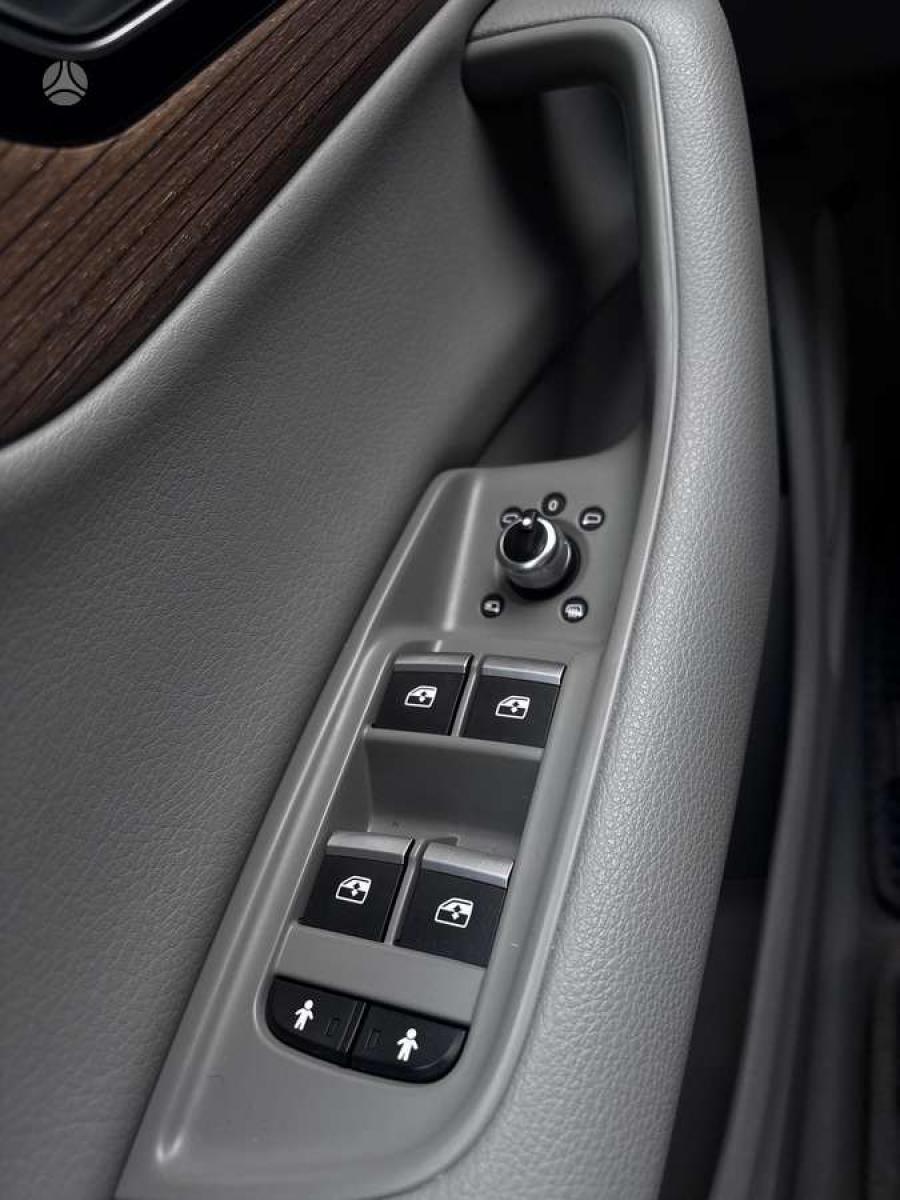Balts Audi Q7 2018 Šauļi, ar dzinēja tilpumu 3.00 L un nobraukumu 269 tūkst. km par 17650 €, foto 13 vietnē AUTOMOTO.COM.LV