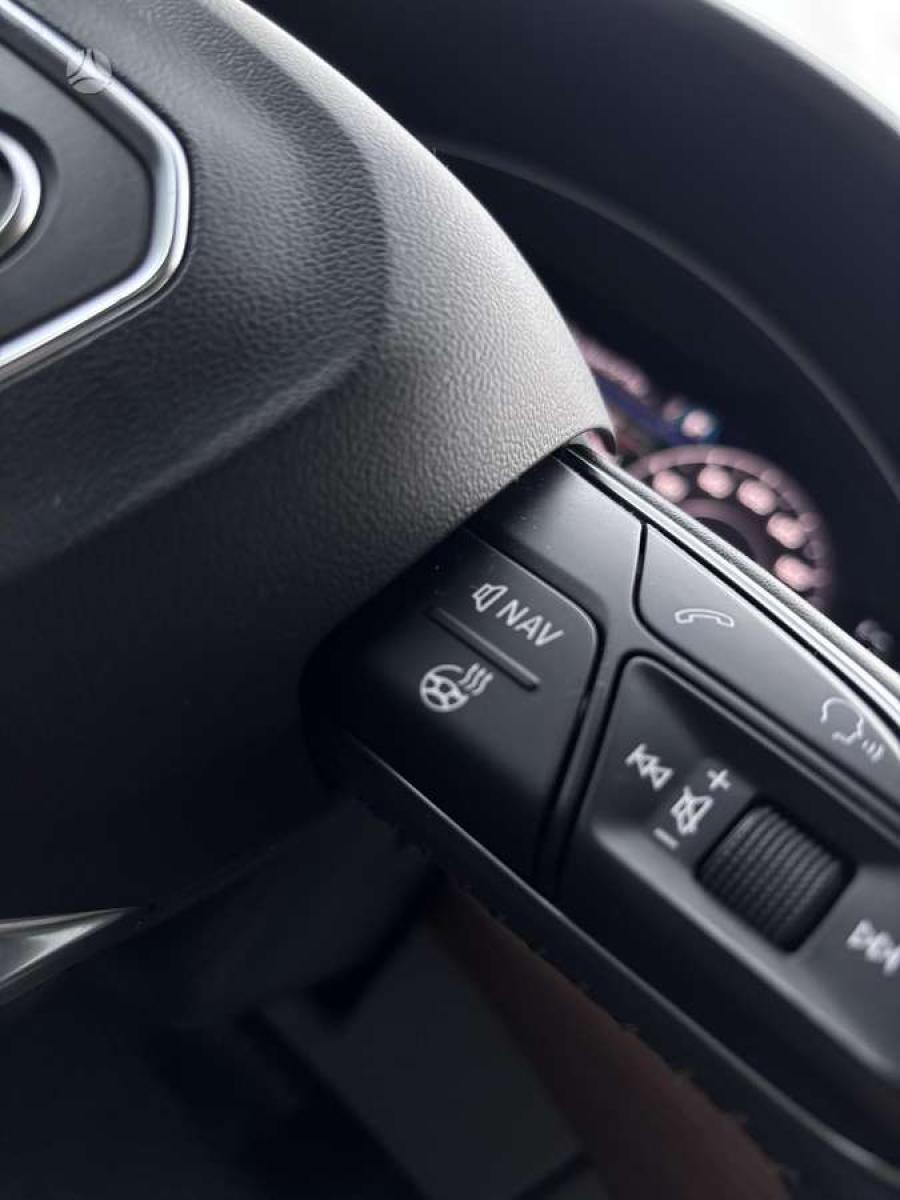 Balts Audi Q7 2018 Šauļi, ar dzinēja tilpumu 3.00 L un nobraukumu 269 tūkst. km par 17650 €, foto 16 vietnē AUTOMOTO.COM.LV
