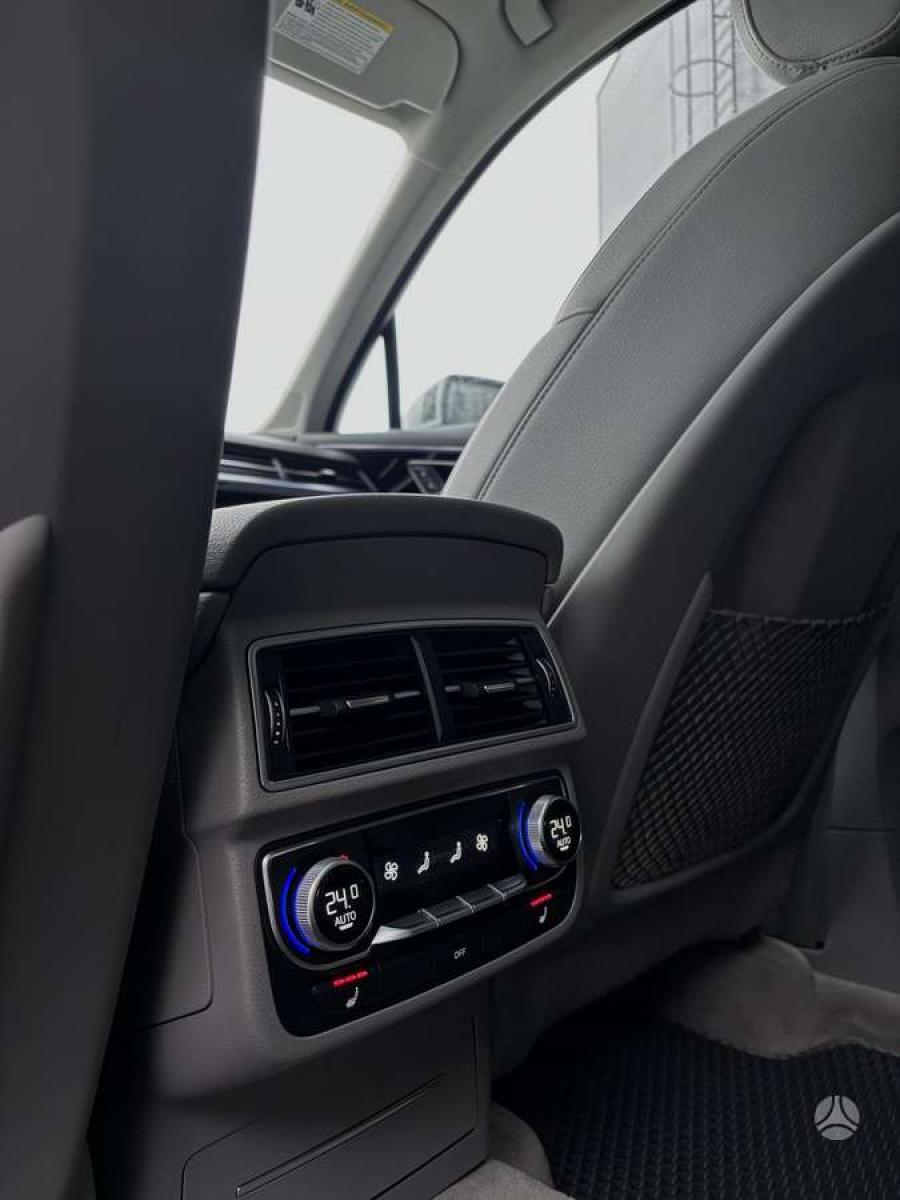 Balts Audi Q7 2018 Šauļi, ar dzinēja tilpumu 3.00 L un nobraukumu 269 tūkst. km par 17650 €, foto 23 vietnē AUTOMOTO.COM.LV