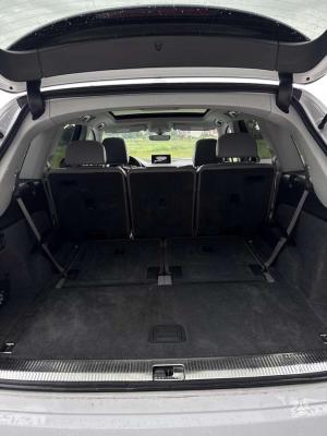 Balts Audi Q7 2018 Šauļi, ar dzinēja tilpumu 3.00 L un nobraukumu 269 tūkst. km par 17650 €, foto 25 vietnē AUTOMOTO.COM.LV