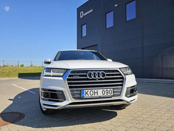 White Audi Q7 2018 in Vilnius, with an engine capacity of 3.00 L and mileage of 156 thousand km for 21700 €, photo 2 on AUTOMOTO.COM.LV