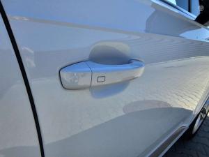 White Audi Q7 2018 in Vilnius, with an engine capacity of 3.00 L and mileage of 156 thousand km for 21700 €, photo 20 on AUTOMOTO.COM.LV