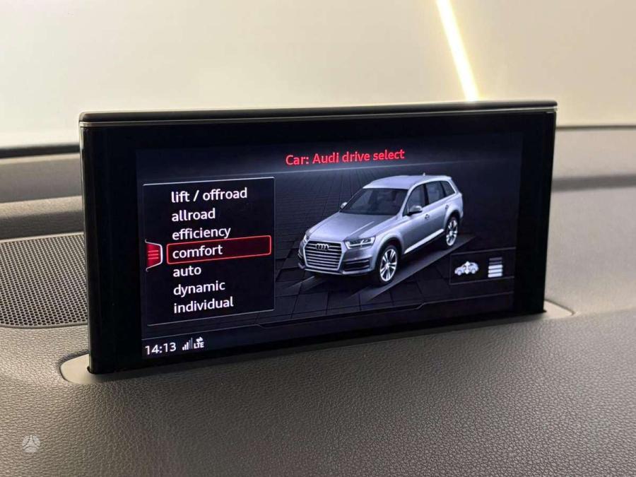 White Audi Q7 2018 in Marijampole, with an engine capacity of 2.97 L and mileage of 264 thousand km for 24950 €, photo 12 on AUTOMOTO.COM.LV