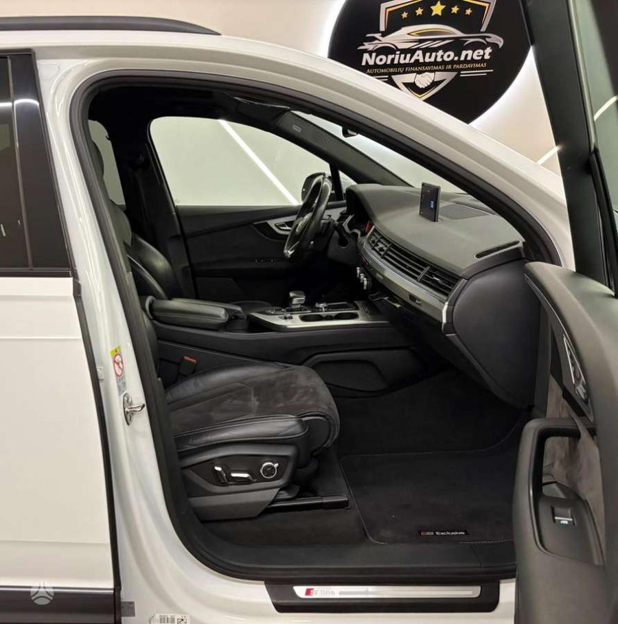 White Audi Q7 2018 in Marijampole, with an engine capacity of 2.97 L and mileage of 264 thousand km for 24950 €, photo 19 on AUTOMOTO.COM.LV