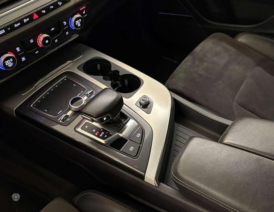 White Audi Q7 2018 in Marijampole, with an engine capacity of 2.97 L and mileage of 264 thousand km for 24950 €, photo 21 on AUTOMOTO.COM.LV