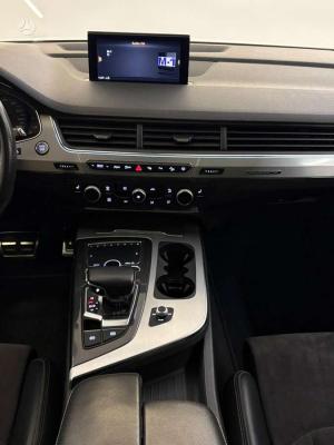 White Audi Q7 2018 in Marijampole, with an engine capacity of 2.97 L and mileage of 264 thousand km for 24950 €, photo 24 on AUTOMOTO.COM.LV