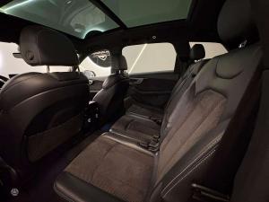 White Audi Q7 2018 in Marijampole, with an engine capacity of 2.97 L and mileage of 264 thousand km for 24950 €, photo 25 on AUTOMOTO.COM.LV