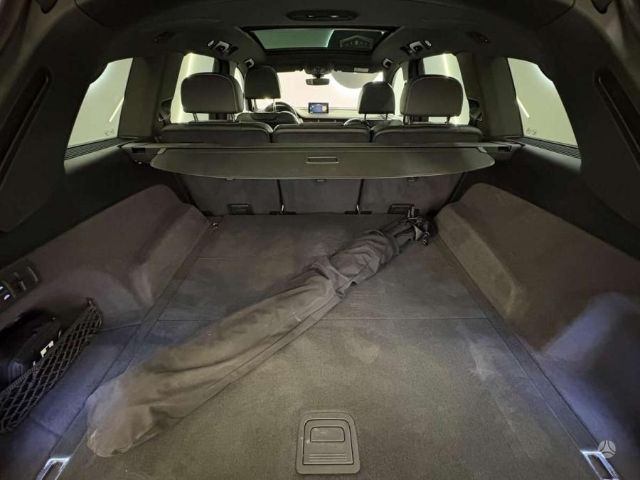 White Audi Q7 2018 in Marijampole, with an engine capacity of 2.97 L and mileage of 264 thousand km for 24950 €, photo 36 on AUTOMOTO.COM.LV